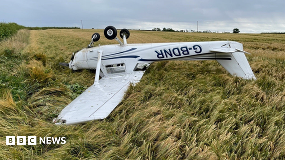 Retford Gamston Airport: Passenger suffers minor injures in plane clash ...