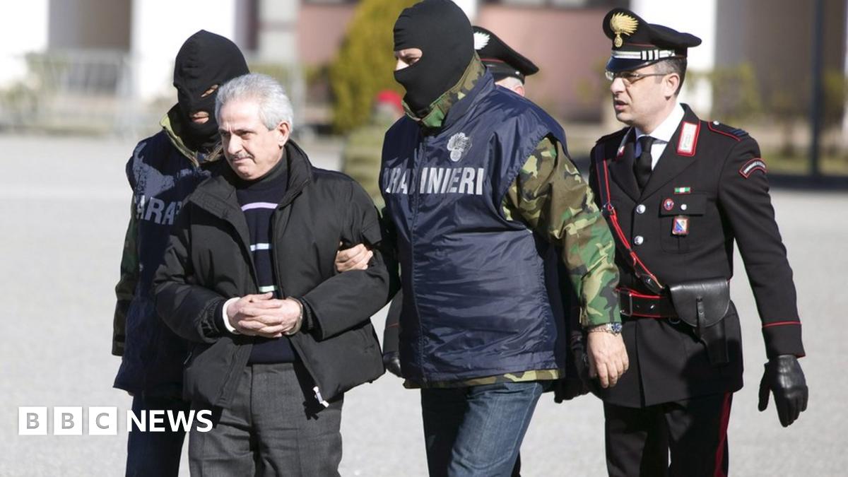 Italian mafia: How crime families went global - BBC News