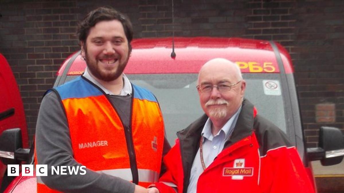 Postman Jimmy Waters saves woman trapped under car - BBC News