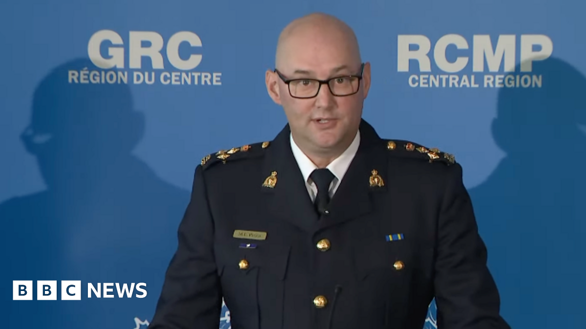 Canadian police thwart alleged Toronto terror plot - BBC News