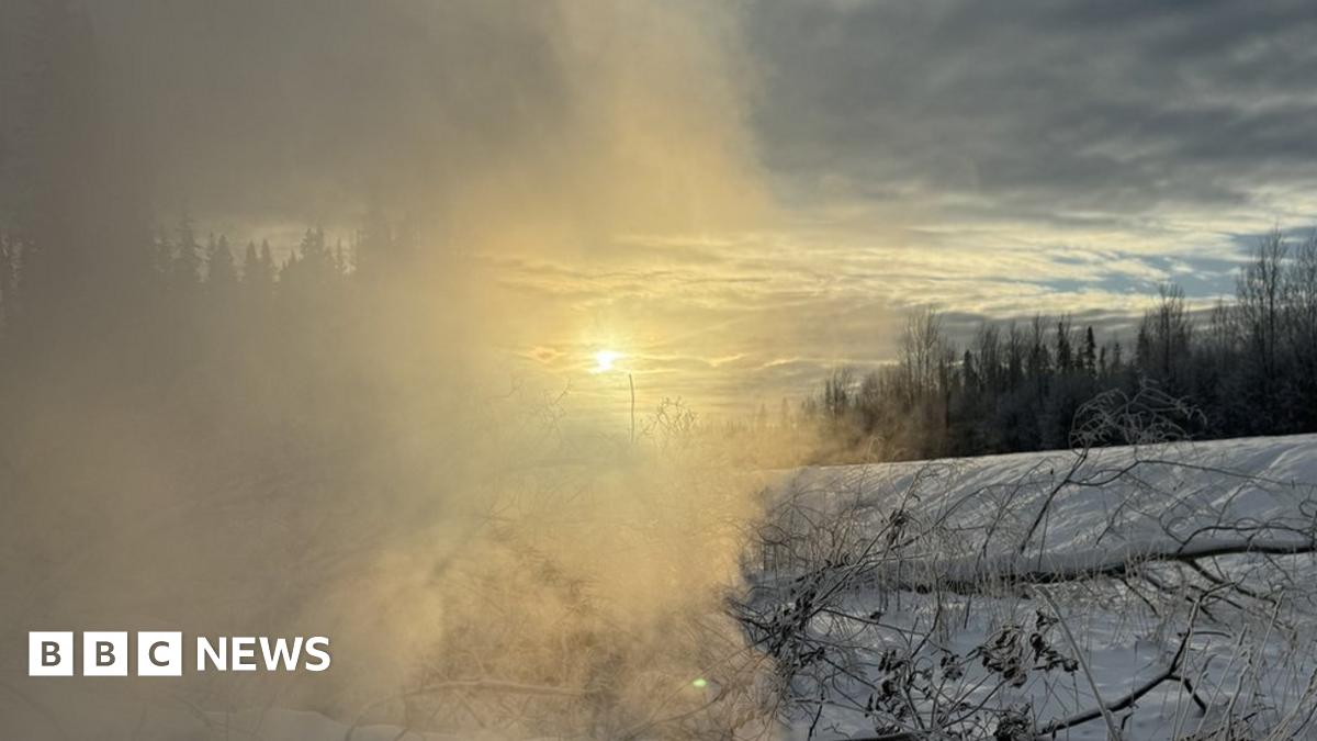 'Zombie Fires' burning at an alarming rate in Canada - BBC News