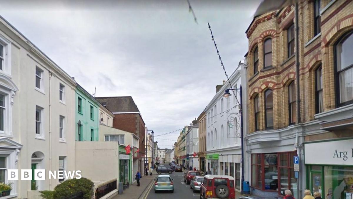 Isle of Man town centre and village speed limits could be cut to 20mph ...