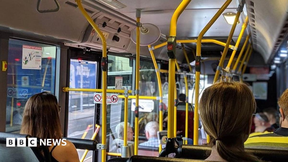 Full Weston-super-Mare bus route to be reinstated - BBC News