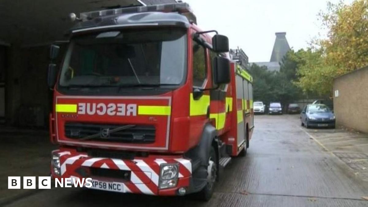 Suffolk Fire Service response times to be reviewed by task force - BBC News