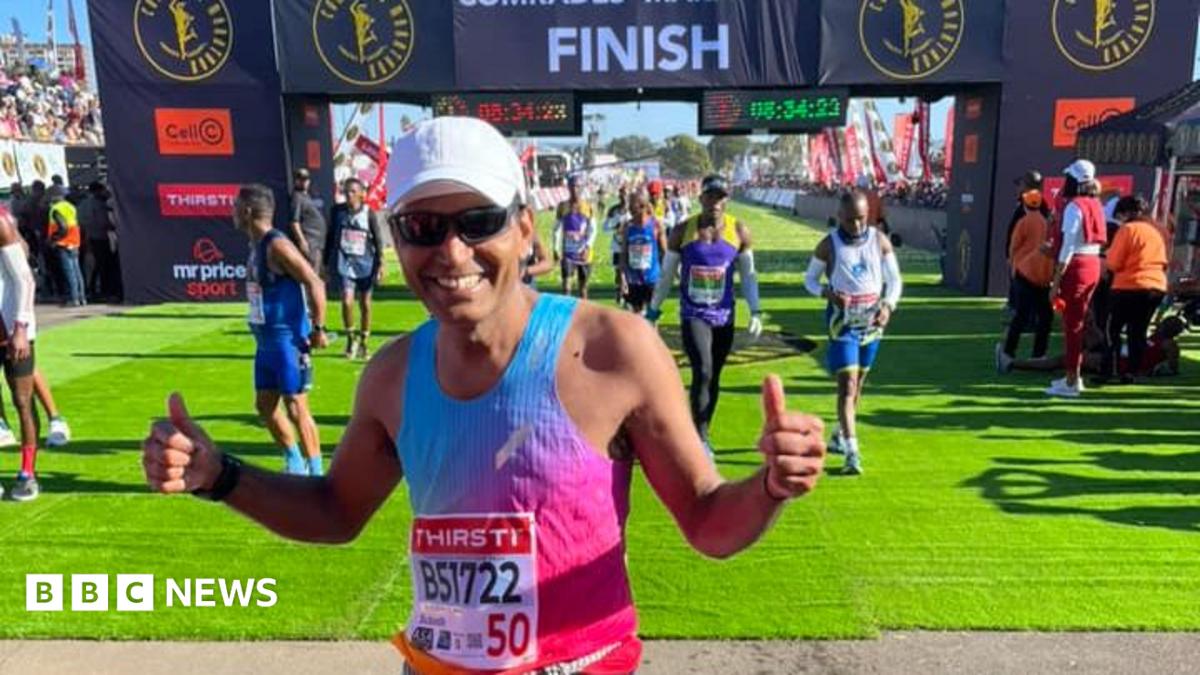Derbyshire doctor completes marathon-a-month challenge - BBC News
