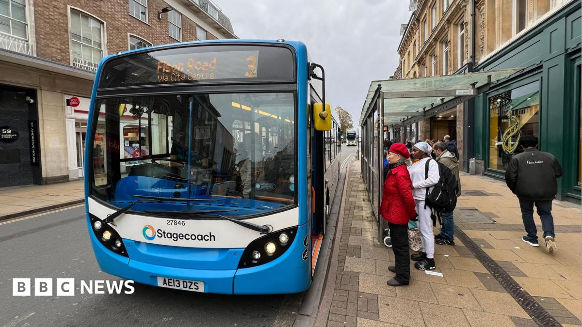 Cambridge Stagecoach bus drivers striking over Christmas - BBC News