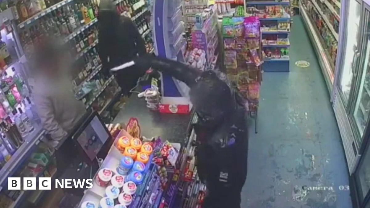 Bolton teenage gang robbed shopkeeper at knifepoint - BBC News