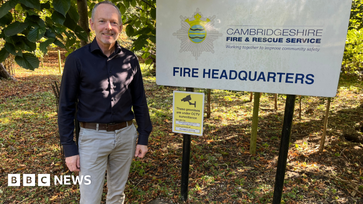 Former Cambridgeshire fire chief proud of service's good culture - BBC News