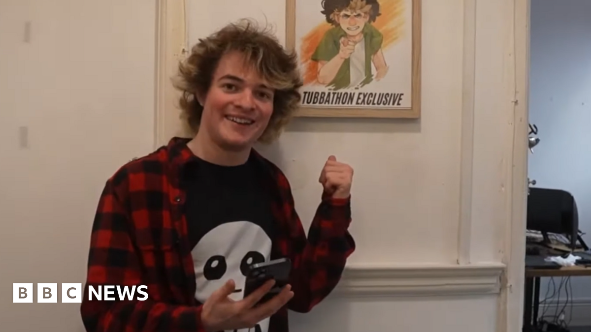 Tubbo: Sussex gamer to livestream on Twitch for 90 days straight - BBC News