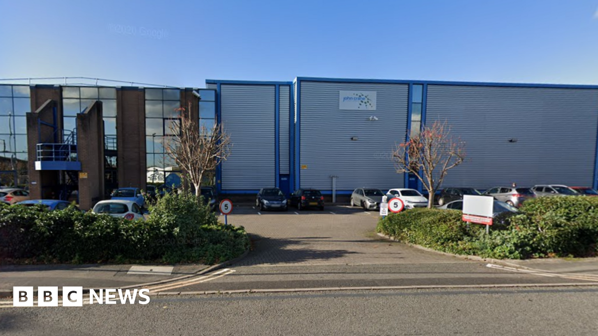 Staff at Slough-based John Crane call off strikes after pay offer - BBC ...