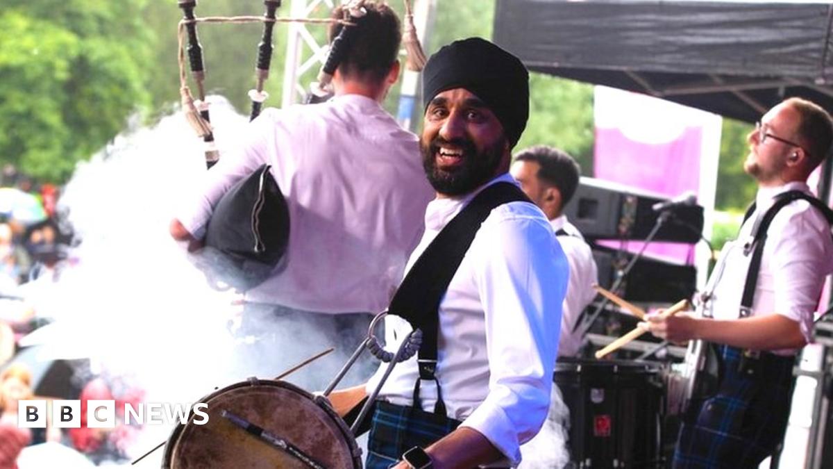 Thousands turn out for Glasgow Mela festival - BBC News