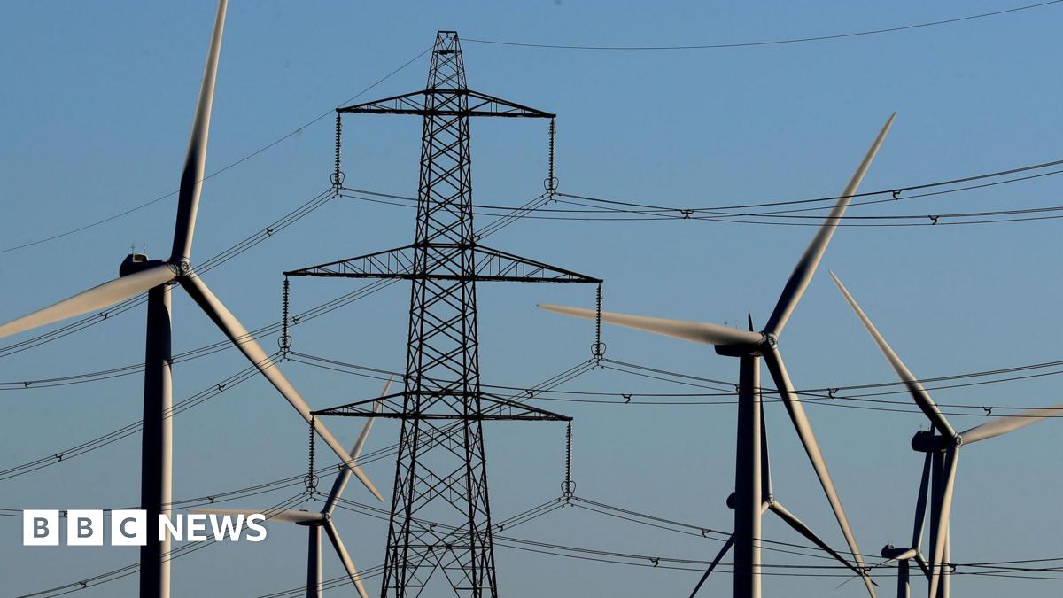 New pylons plan to power Derbyshire homes - BBC News