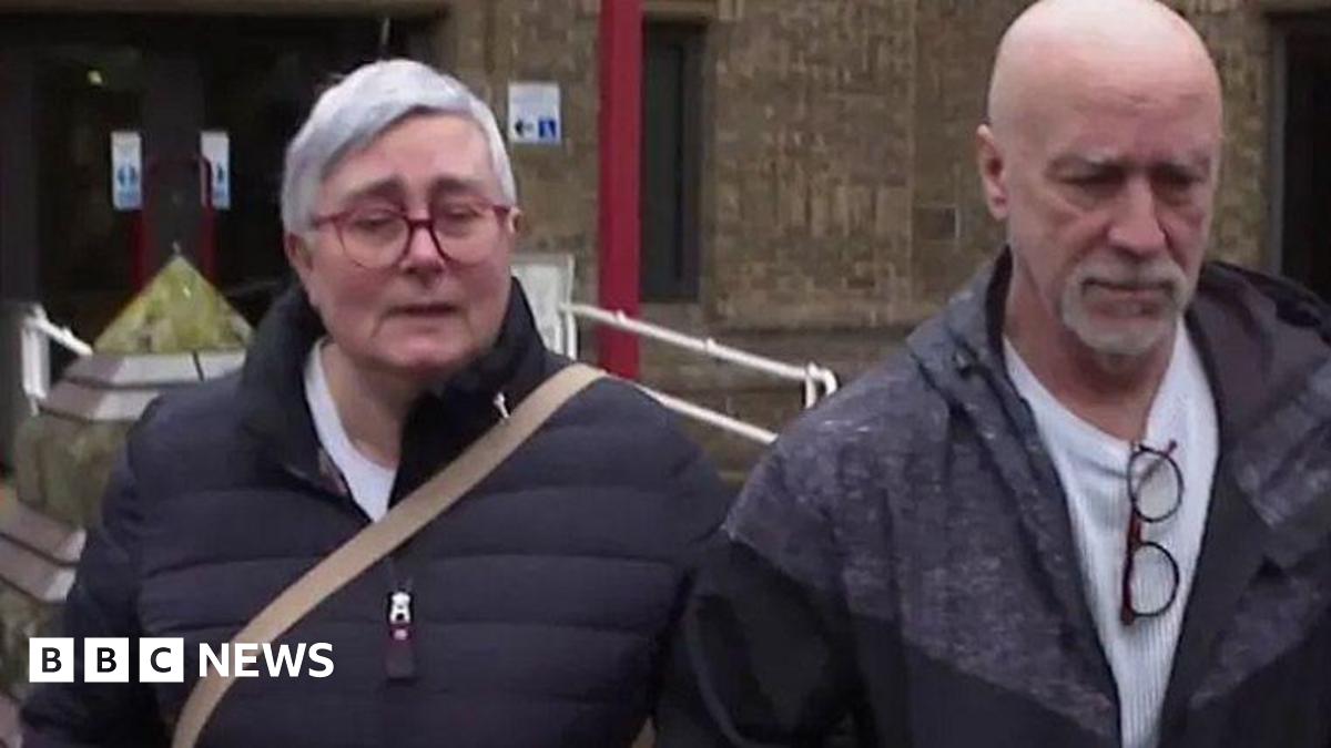 Carers were 'dishonest' when claiming DWP benefits - CPS - BBC News