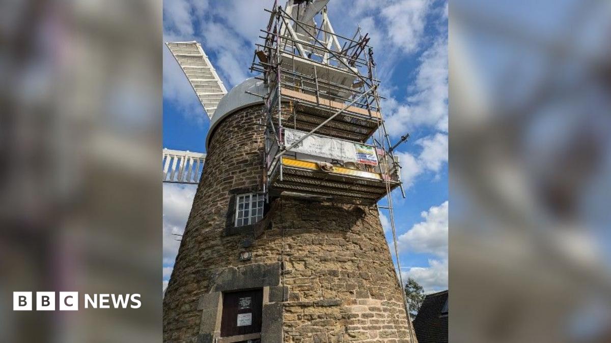 Derbyshire's Heage Windmill restored after £30k repairs - BBC News