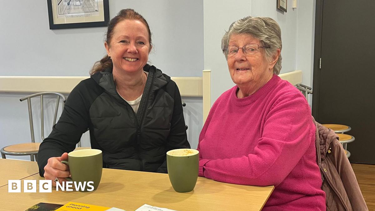 Cromer Hospital sessions help patients plan future care - BBC News