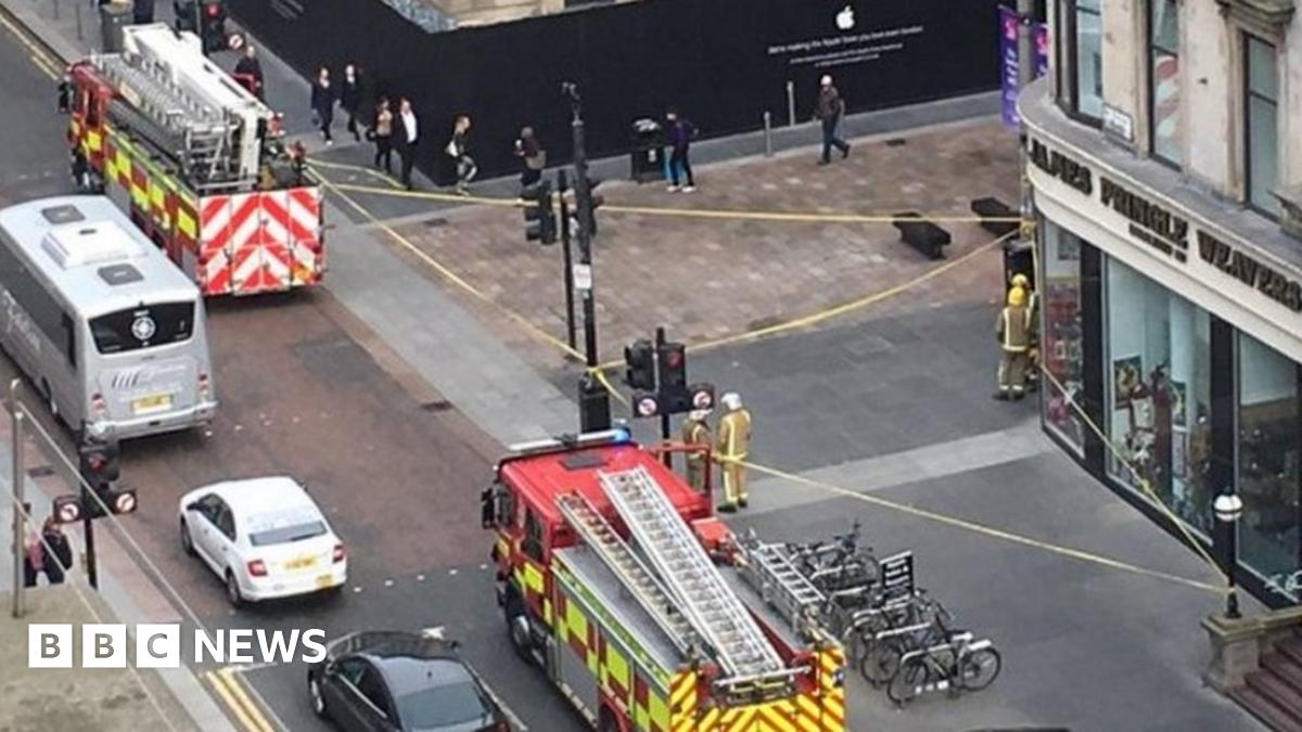 'Mini explosion' due to power surge in Glasgow city centre - BBC News
