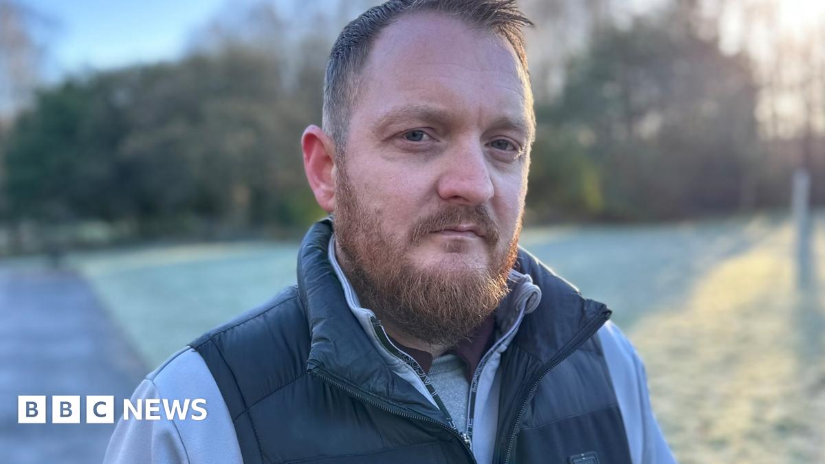 I'm working but homeless and bottom of the housing list - BBC News