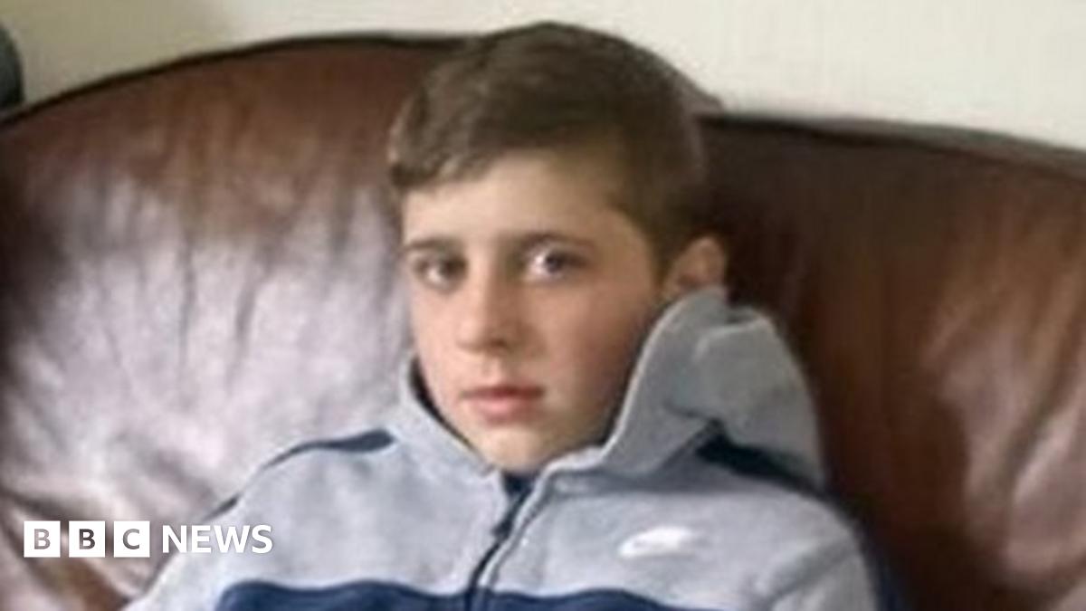 Three charged over Jordan Watson cemetery murder - BBC News