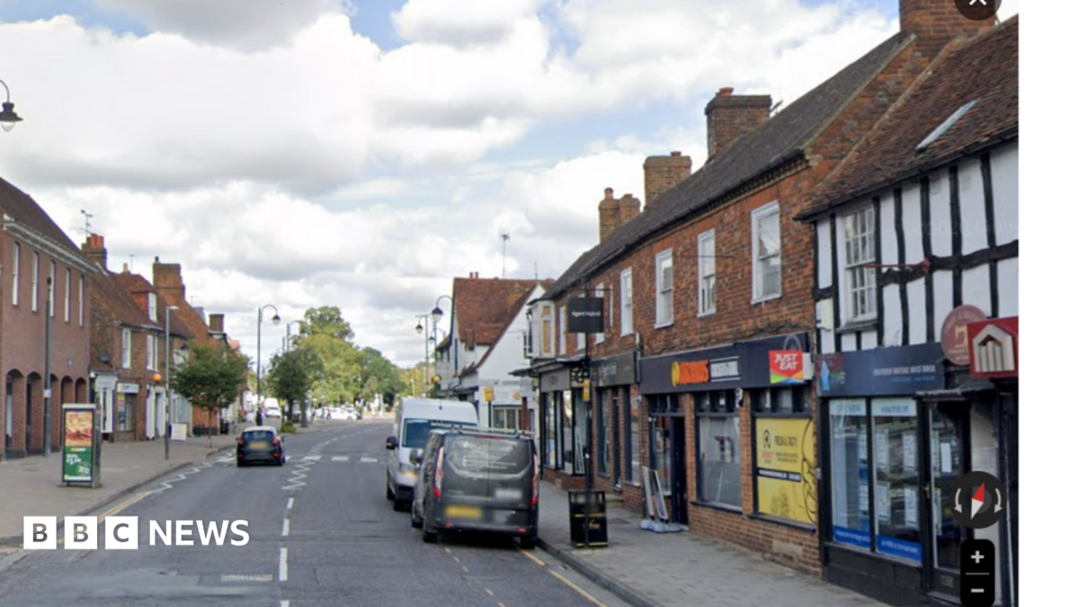 Stevenage bar venue with troubled history gets new licence - BBC News