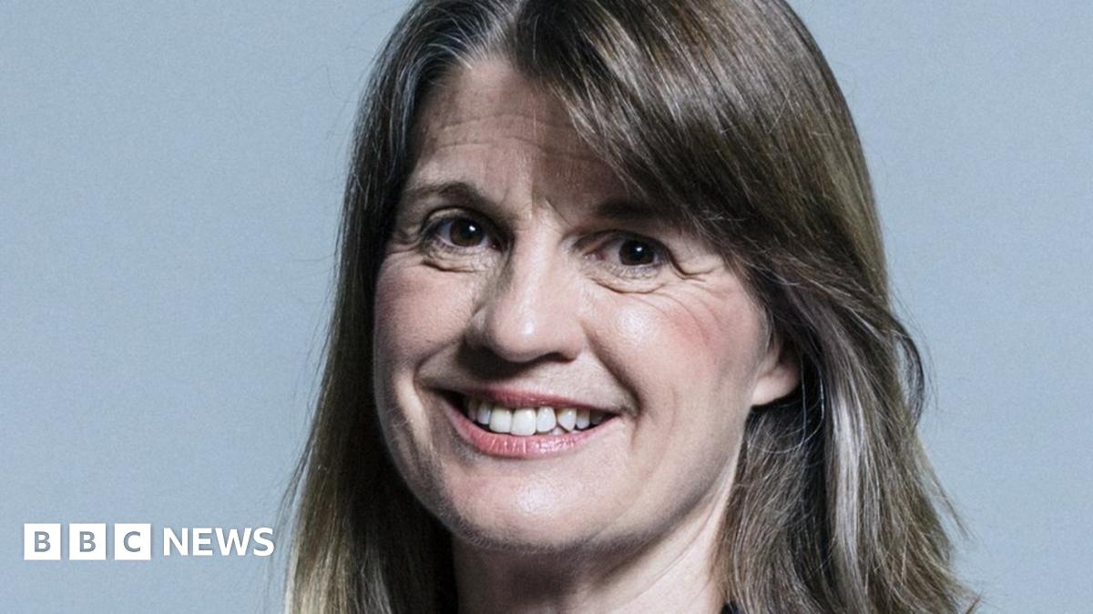 Redditch MP concerned over 'knock on effect' of trauma move - BBC News