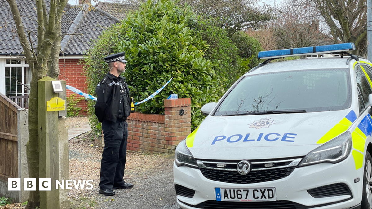 Cromer deaths: Alexander Lawrie killed wife Helen before taking his own ...