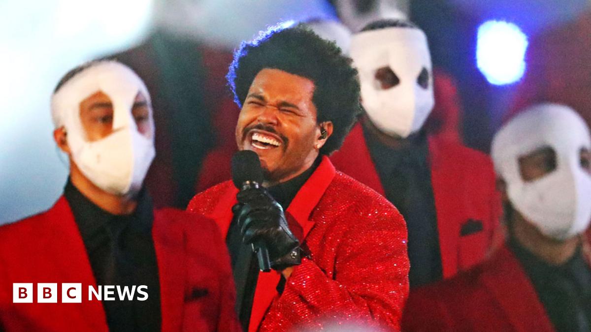 Super Bowl half-time show: How did The Weeknd do? - BBC News