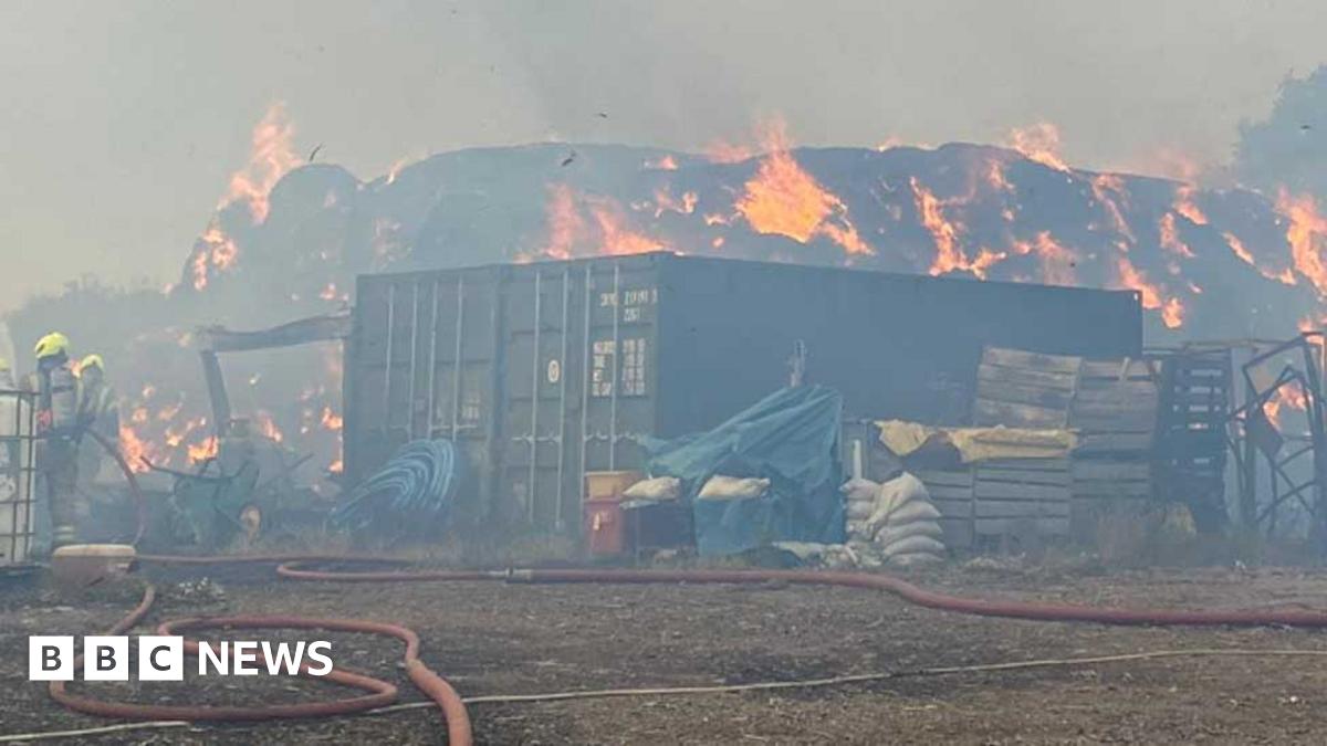 Firefighters tackle two large Billericay haystack fires - BBC News