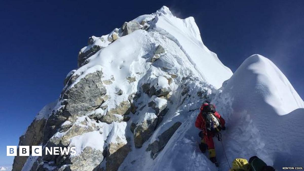 Everest's Hillary Step: Has it gone or not? - BBC News