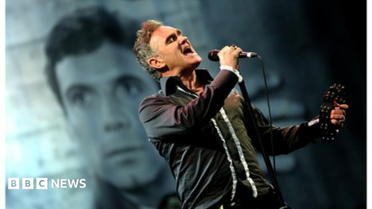 Singer Morrissey being treated for physical exhaustion - BBC News