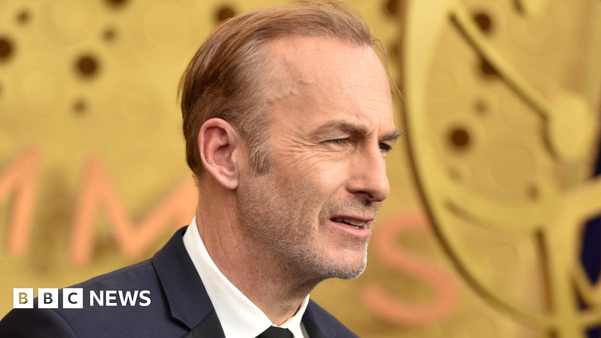 Bob Odenkirk: Better Call Saul star collapses on set of Breaking Bad spin-off - BBC News