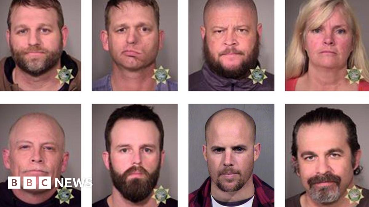 Oregon protest leader Ammon Bundy seized in deadly clash - BBC News