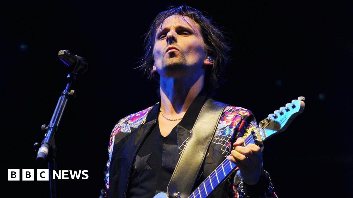 Music News round-up: Muse to headline Reading & Leeds - BBC News