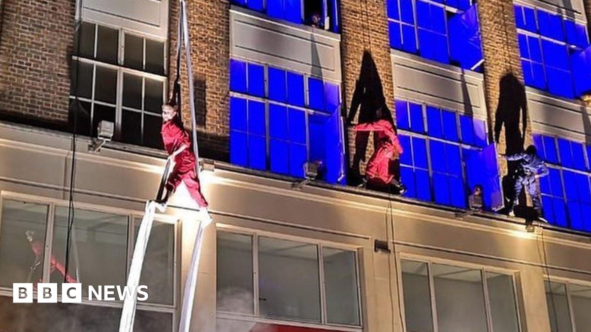 Luton Hat factory reopening will stop town's 'talent drain' - BBC News