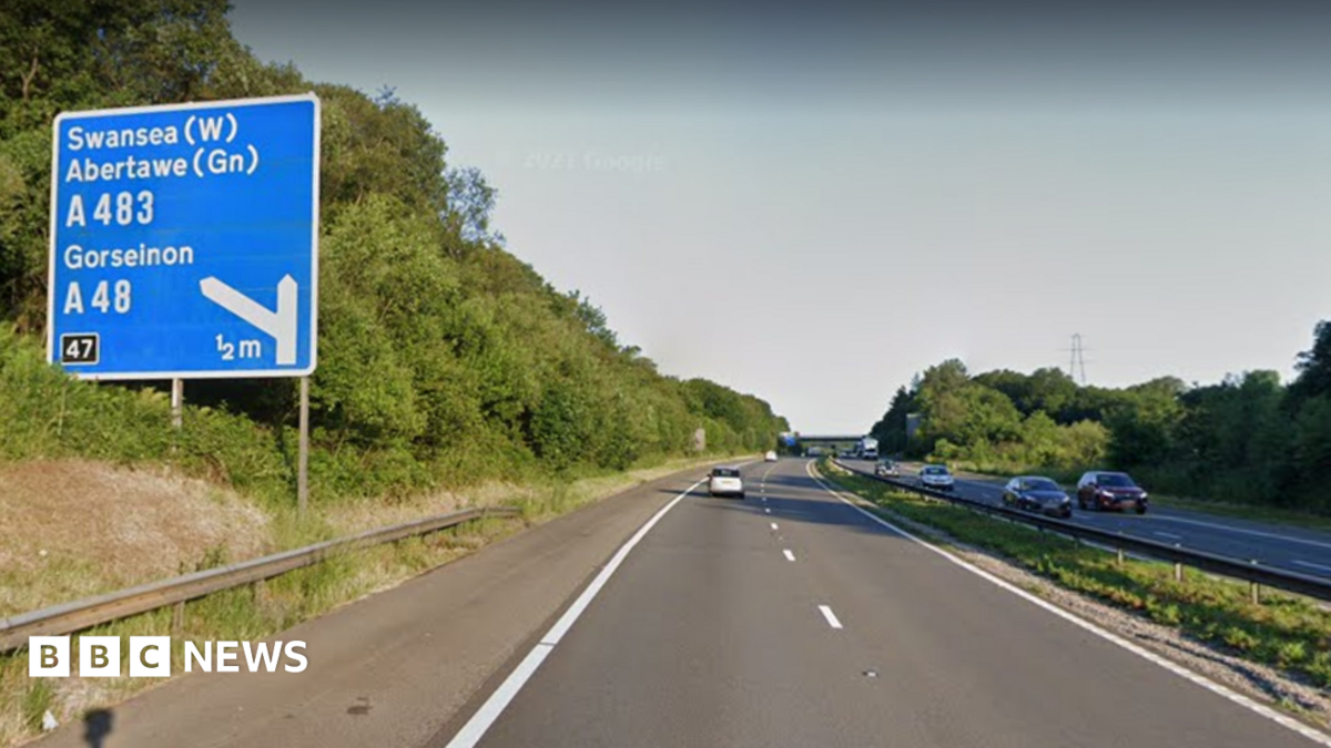 M4: Pedestrian dies after being hit by car near Swansea - BBC News