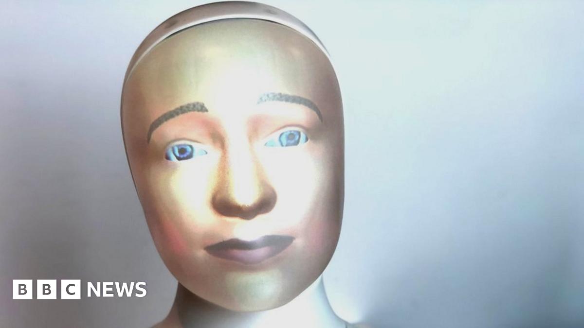 Meet Tengai, the job interview robot who won't judge you - BBC News