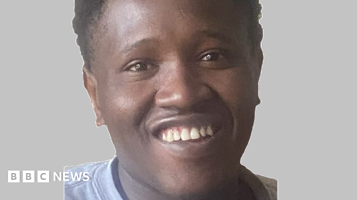 Portsmouth man given hospital order after teen stabbed to death - BBC News