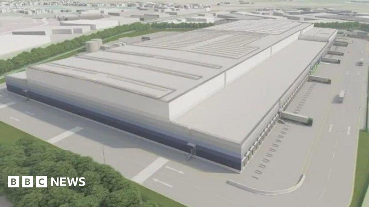 Construction starts on Leeds Lidl warehouse which will bring 400 jobs ...