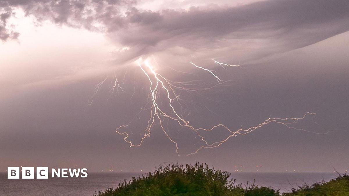 UK weather: Thunderstorm warning after storms hit UK overnight - BBC News