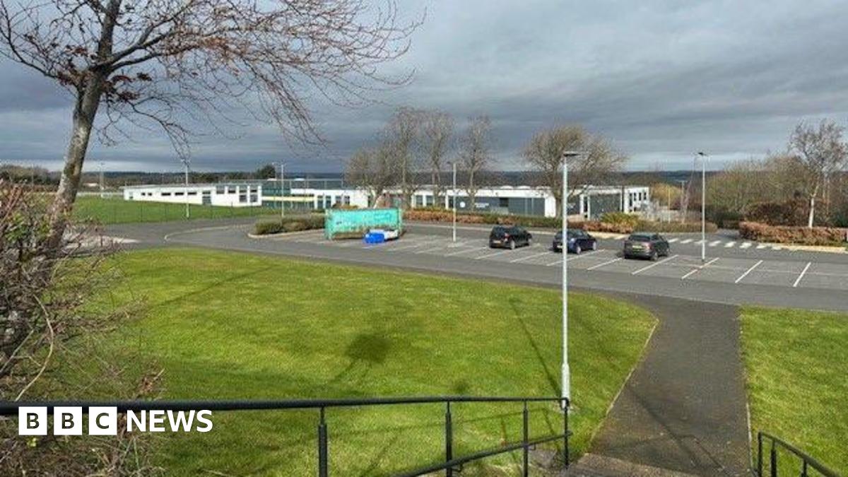 Prudhoe High school Pupils given new site 16 miles away - BBC News