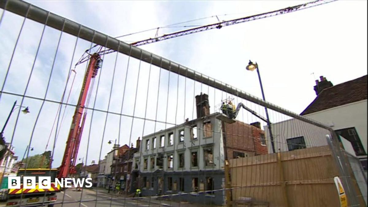 Midhurst fire: Work under way to shore up buildings gutted by fire ...