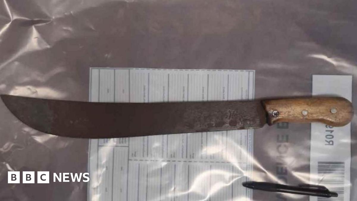 Nottingham machete find leads to arrest of boy, 13 - BBC News