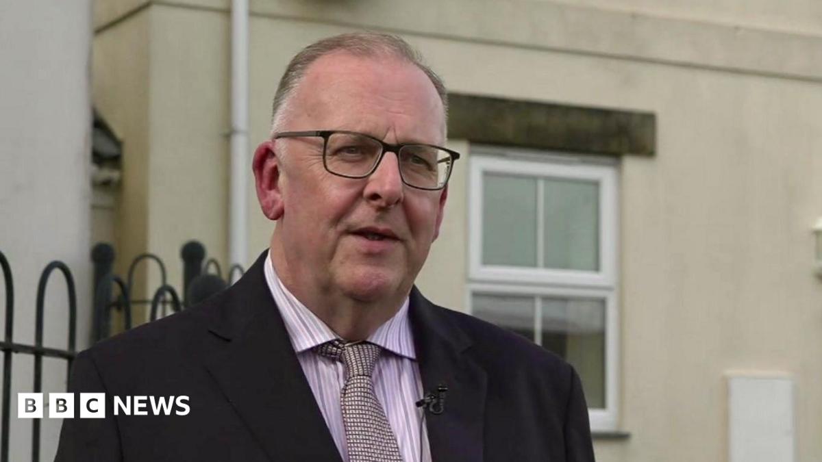 Scheme to house NHS workers in Cornwall welcomes 200th tenant - BBC News