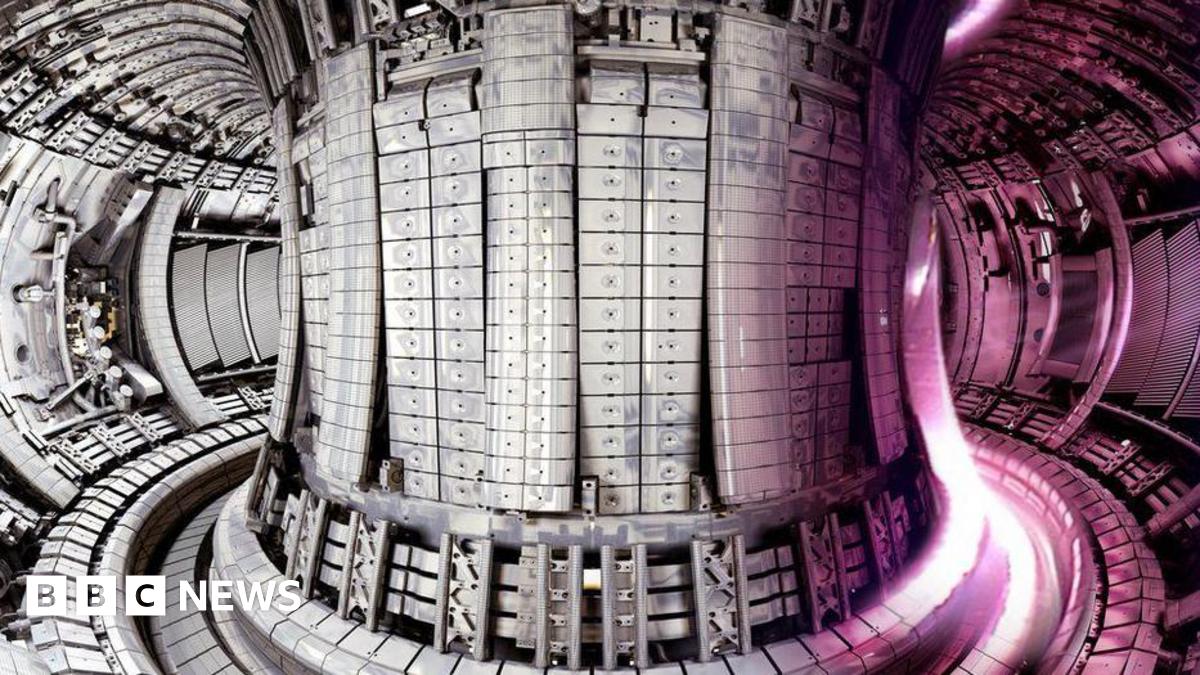 The huge challenges in creating nuclear fusion power plant - BBC News