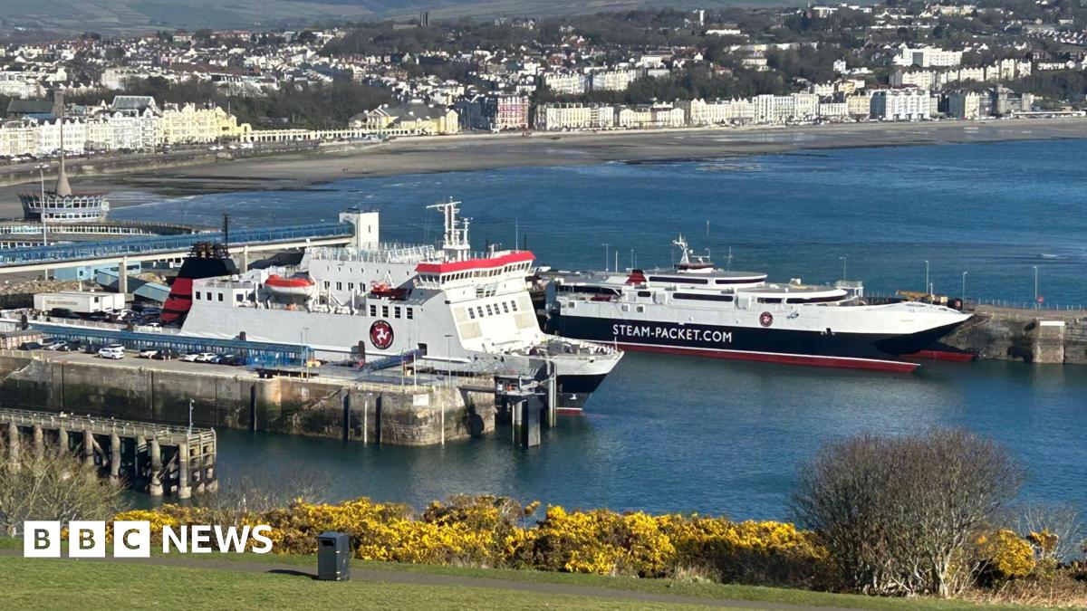 Spring tides lead to Isle of Man ferry timetable changes - BBC News