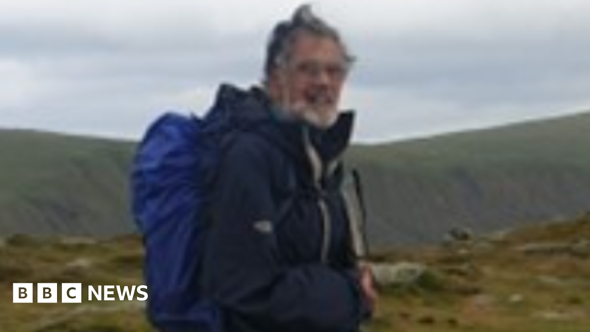 Body found in search for 77-year-old climber missing in Glen Coe - BBC News