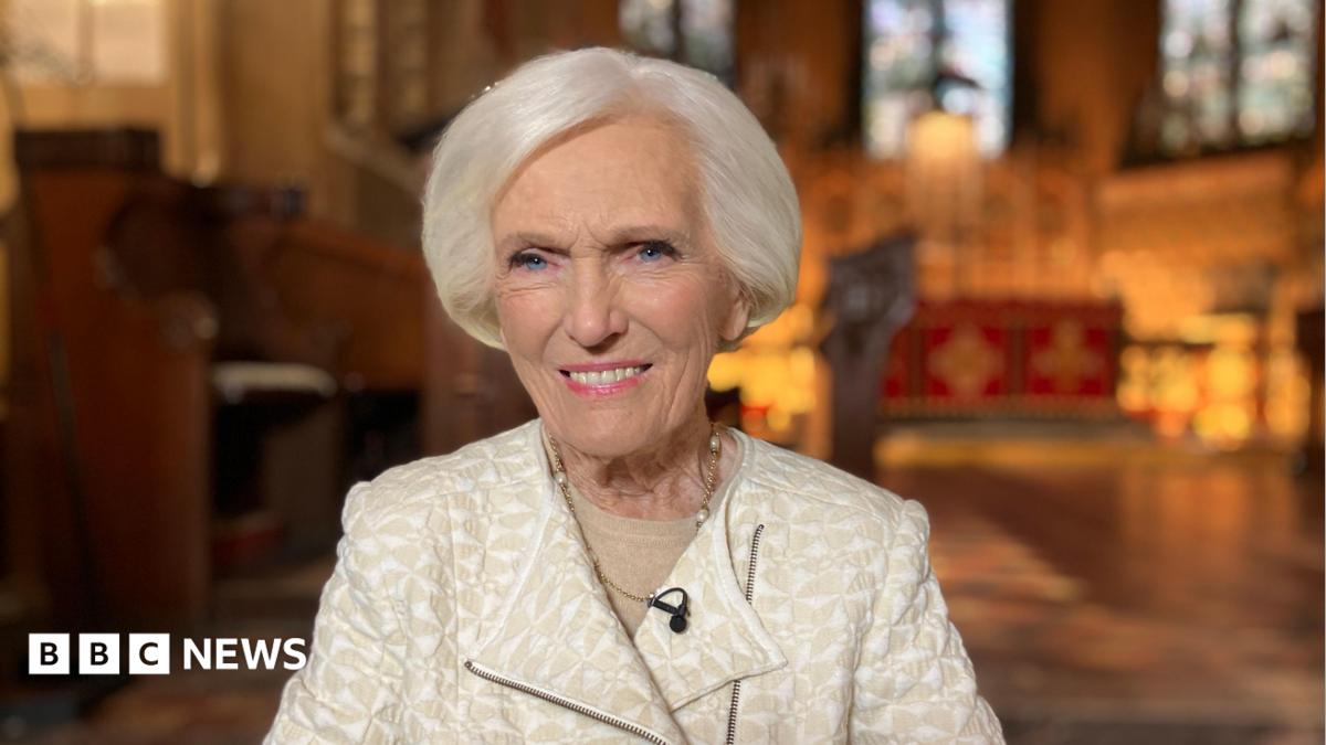 Headlines: 'Killer kerb' and Mary Berry's 90th cake - BBC News