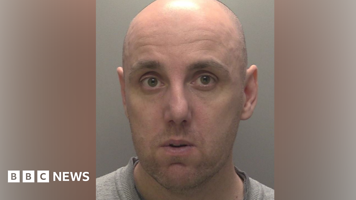 Social media 'predator' David Brennan jailed for 20 years - BBC News