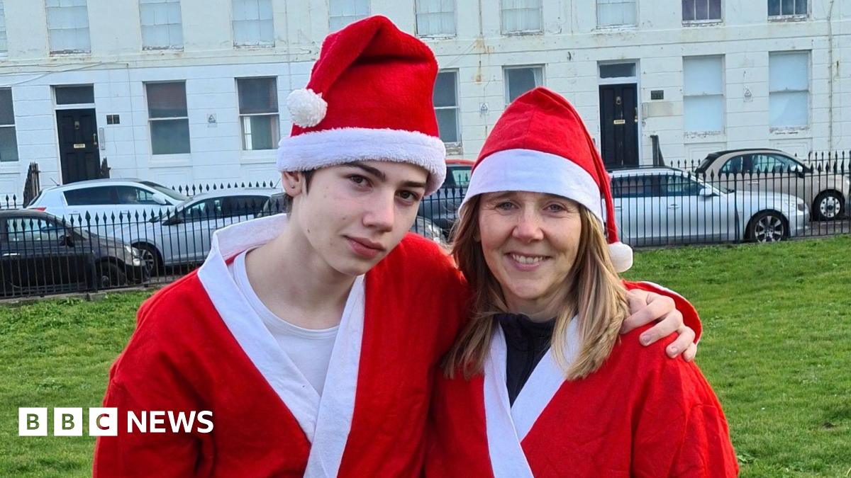 Kent family to host artistic fundraiser in memory of late son - BBC News