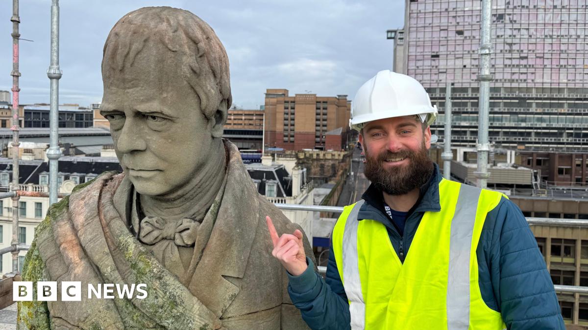 I got to say 'high' to Sir Walter Scott as he gets a monumental ...