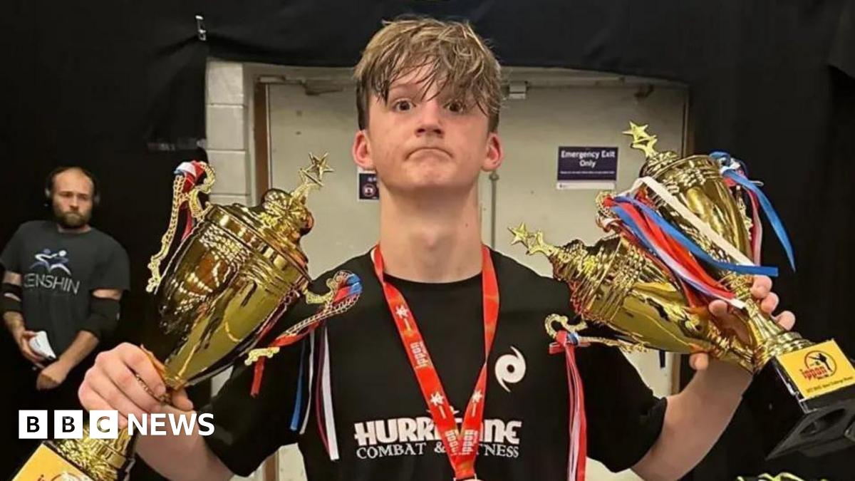 Combat sports review follows death of Liverpool kickboxer, 15 - BBC News